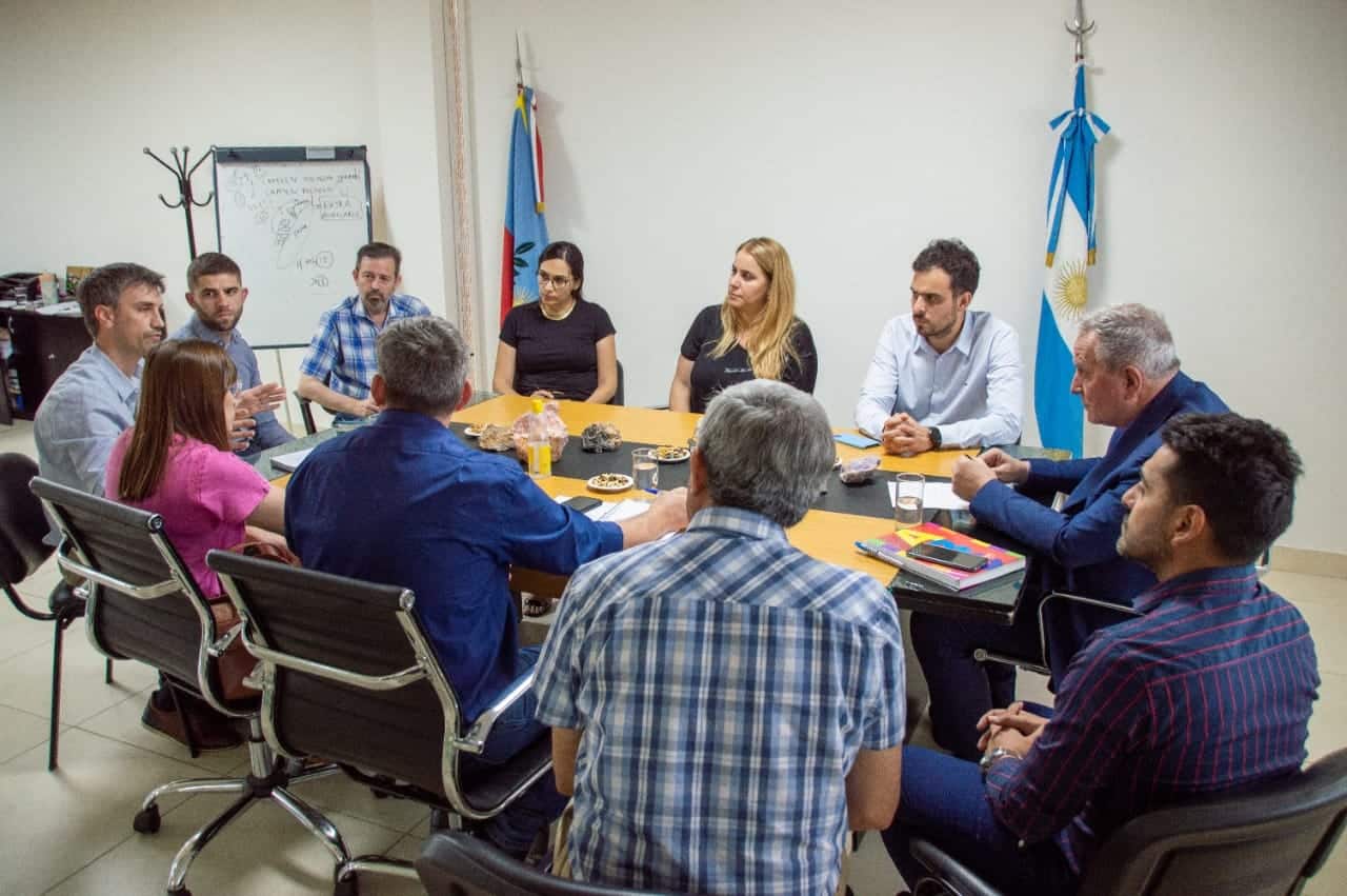La minería, CAMYEN y el desembarco de los Dusso - Diario Inforama ...