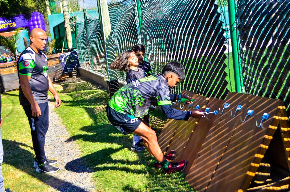 Fue una fiesta la novedosa competencia de OCR Kids - Diario Inforama ...