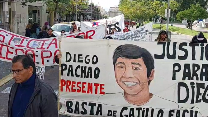 Marcha por justicia: la familia de Diego Pachao exige respuesta a 11 ...