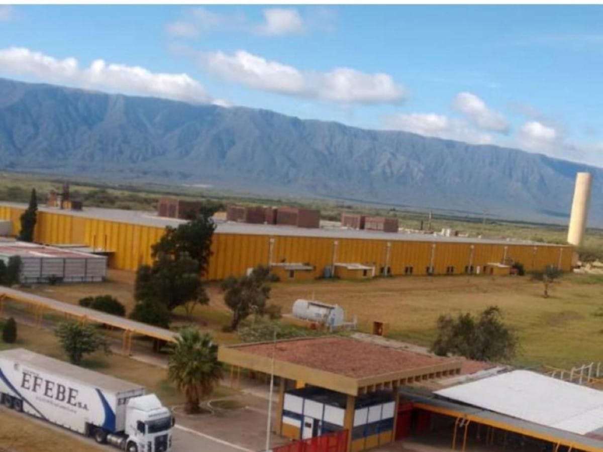 Voraz incendio en una fábrica textil en Sumalao - Diario Inforama ...